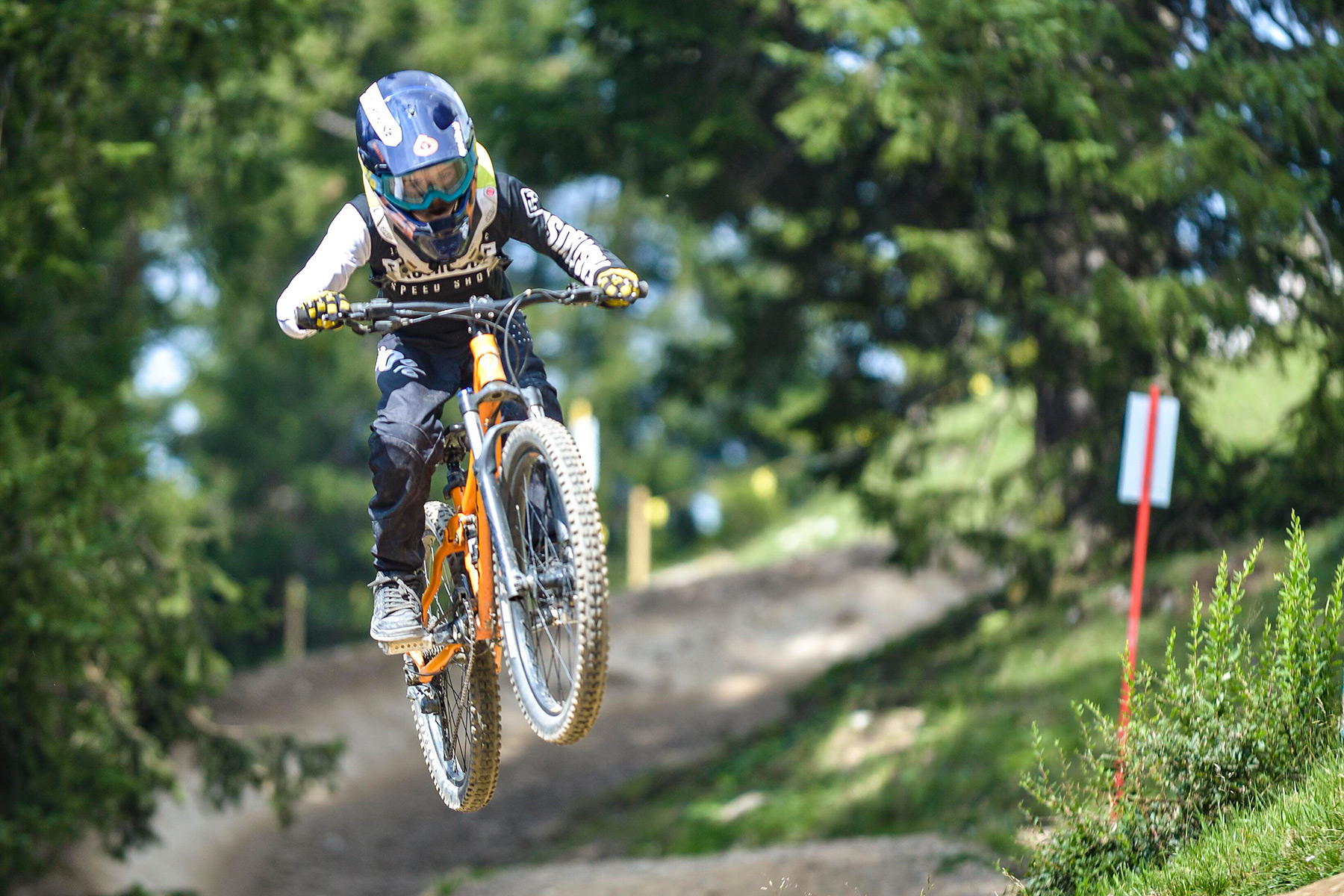 LENZERHEIDE DOWNHILL KIDS - Wednesday Club